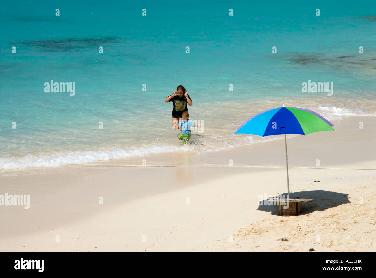 Children bahamian hi-res stock photography and images - Alamy