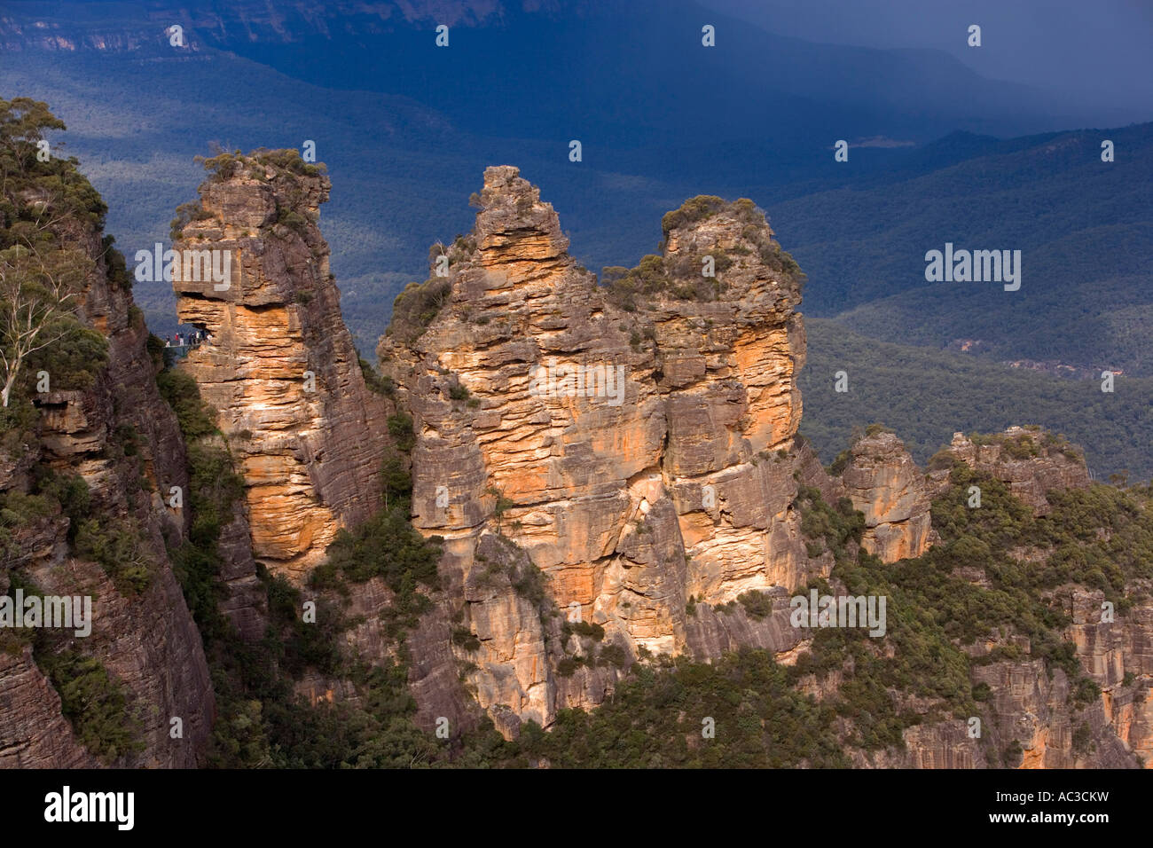 The Three Sisters at Echo Point The Blue Mountains National Park New ...