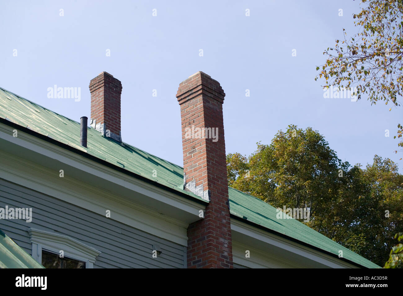 Exterior building chimney hi-res stock photography and images - Alamy