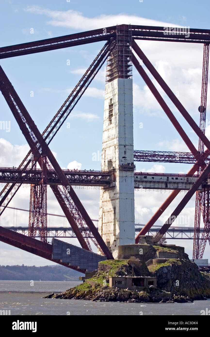 Paint scaffold refurbish recoat hi-res stock photography and images - Alamy