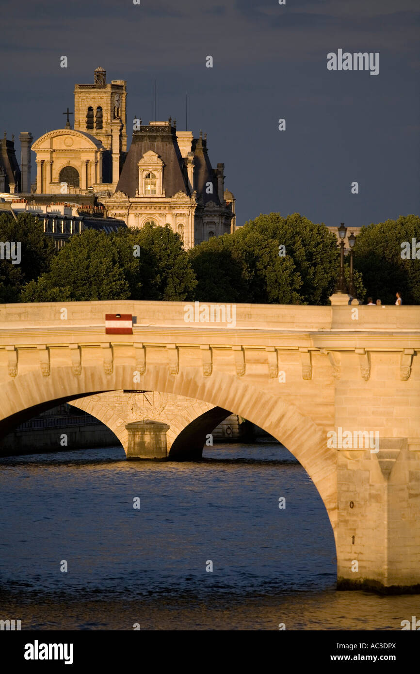 Pont neuf au change hi-res stock photography and images - Alamy