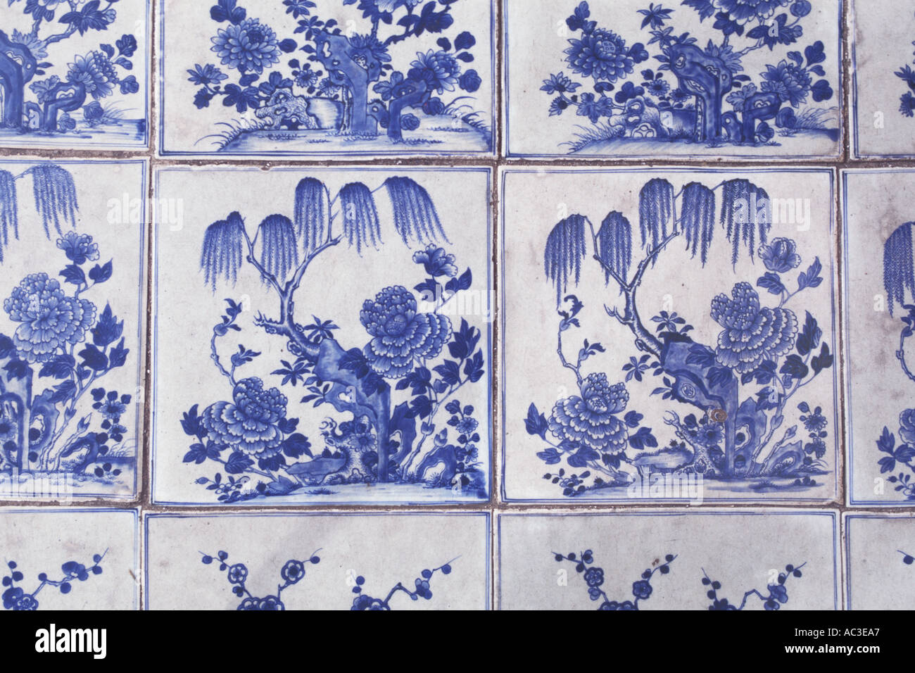 Art, Chinese tiles Stock Photo - Alamy