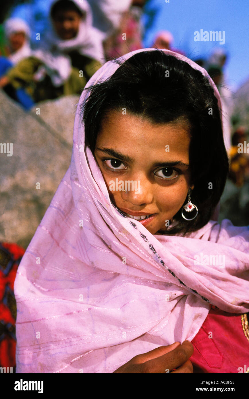 Pakistan, Gilgit, Young girl Stock Photo - Alamy