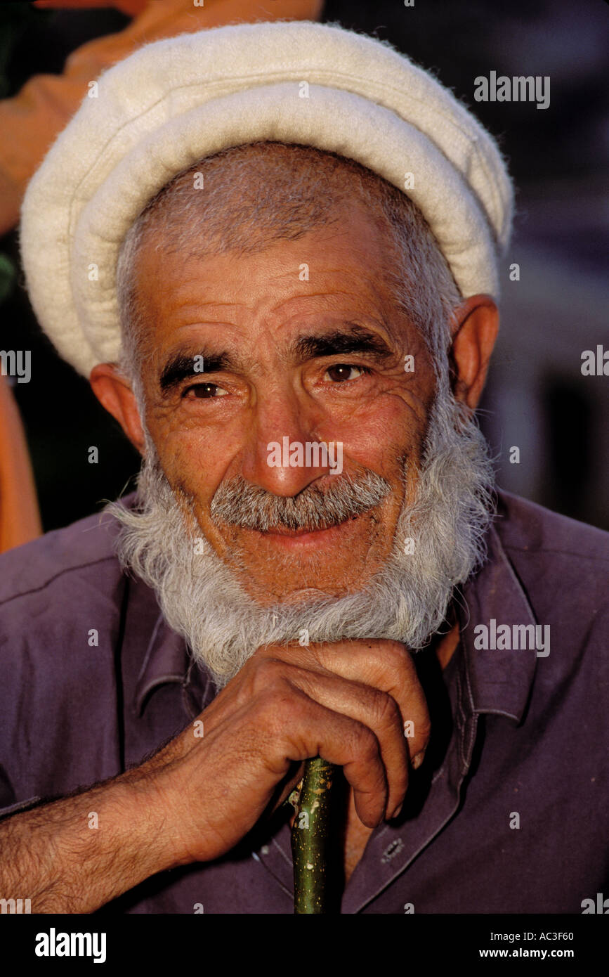 Old asian man beard wisdom hi-res stock photography and images - Alamy