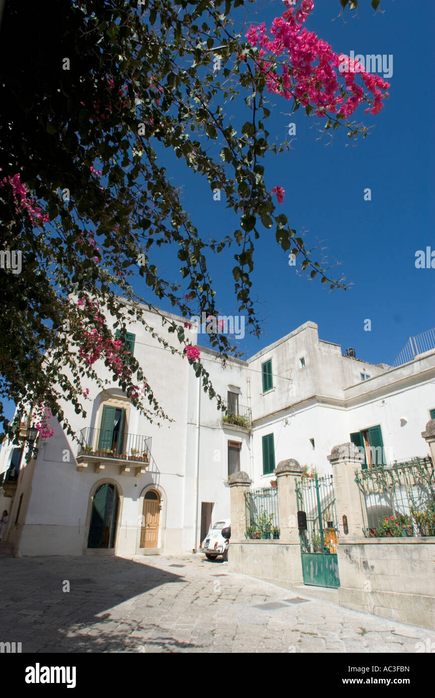 Street in Ótranto, Puglia, Italy Stock Photo - Alamy