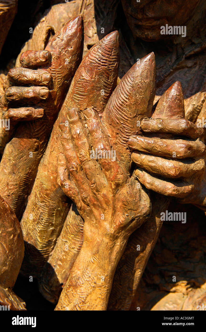 soldiers carrying shells artillery gunners battle of britain royal ...