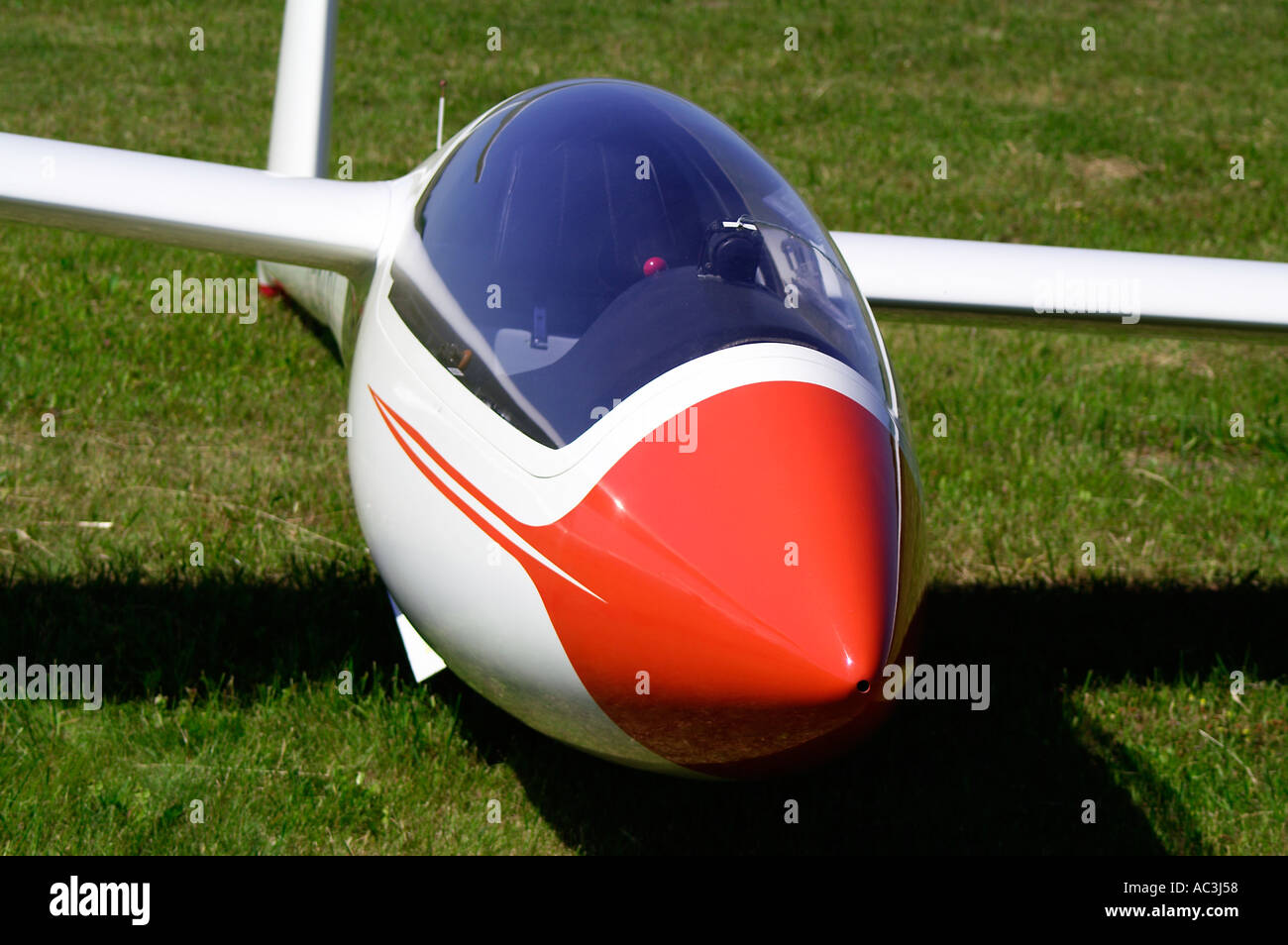 Airplane glider hi-res stock photography and images - Alamy