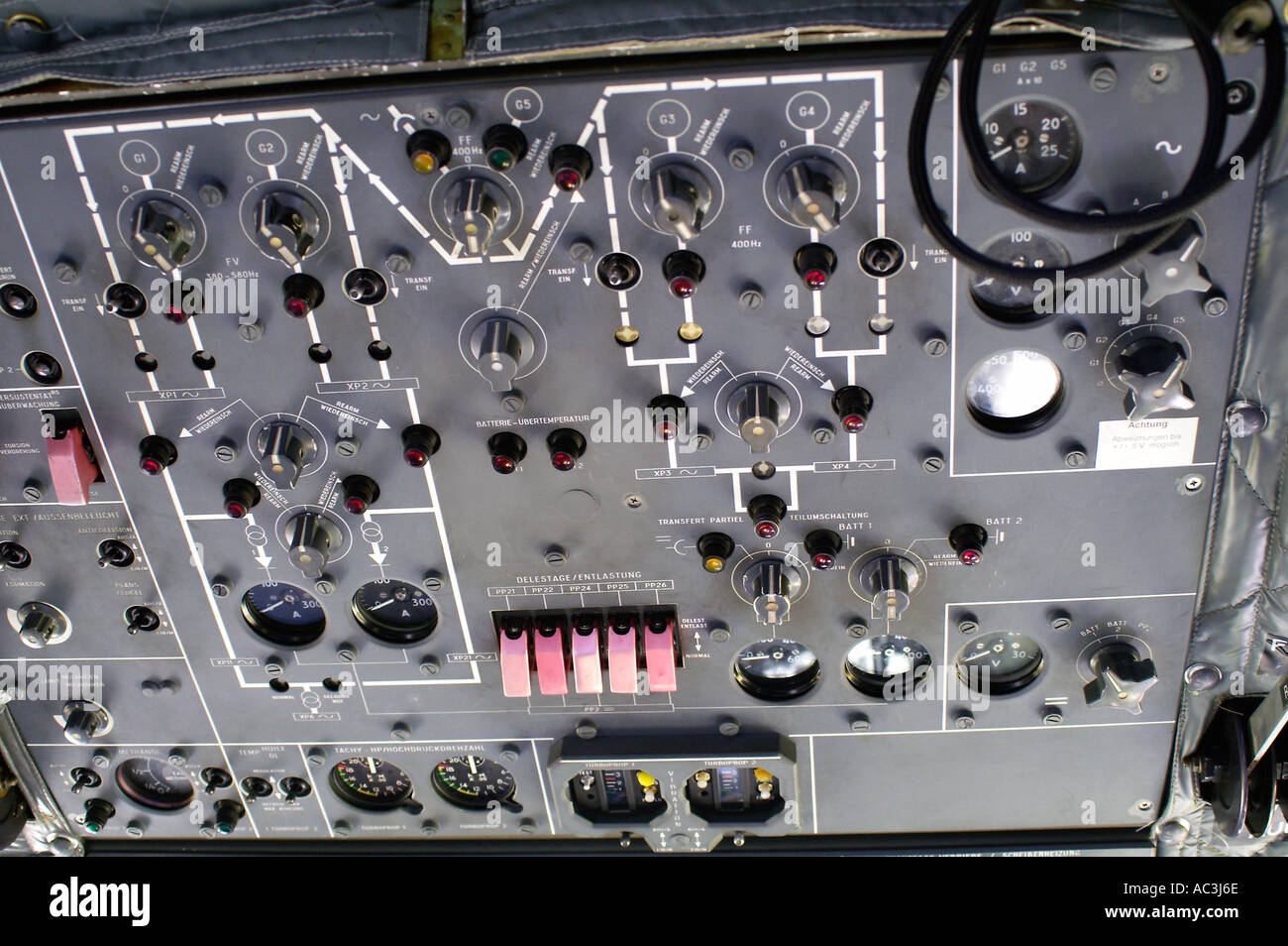 cockpit control panel Stock Photo - Alamy
