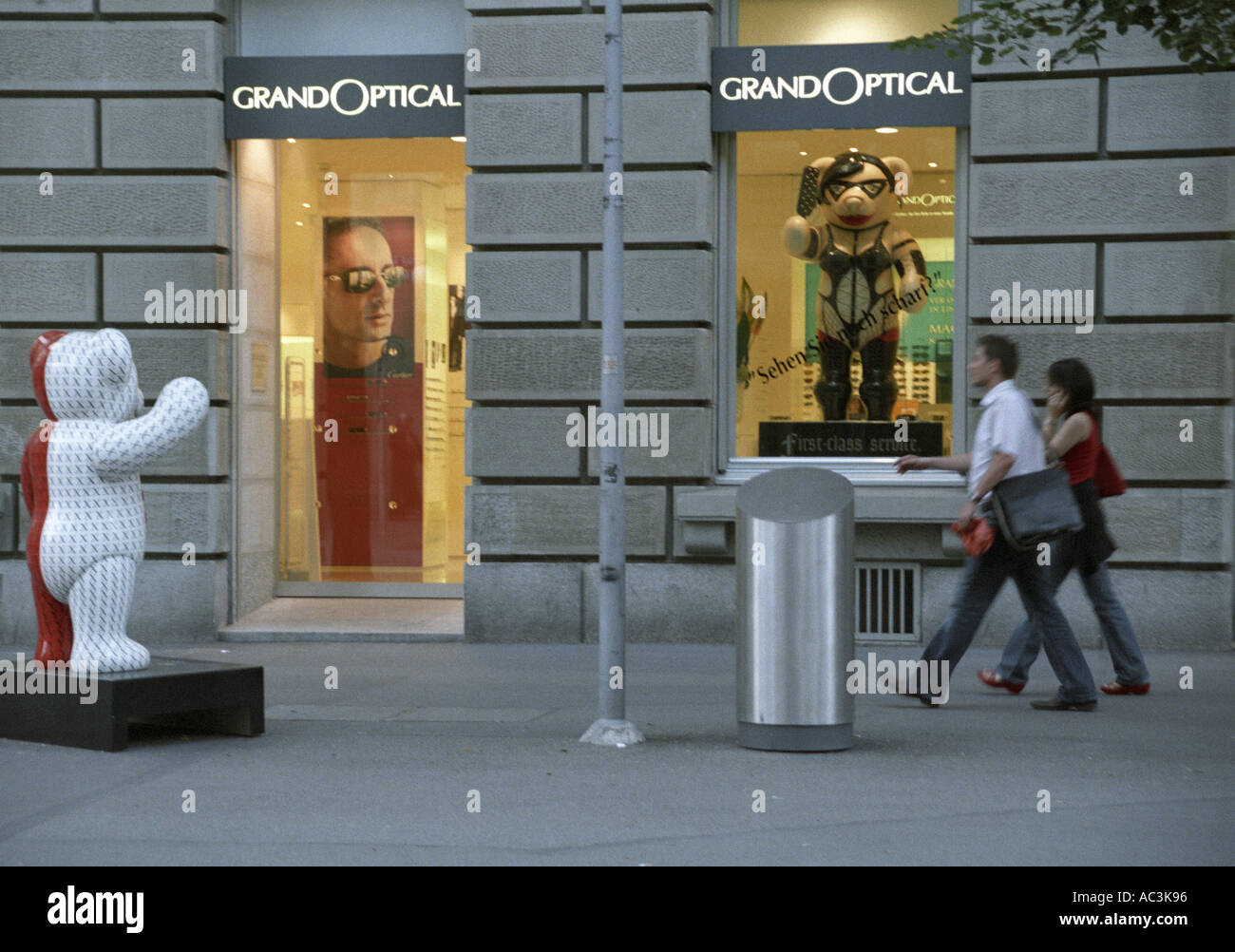 Bert teddy hi-res stock photography and images - Alamy