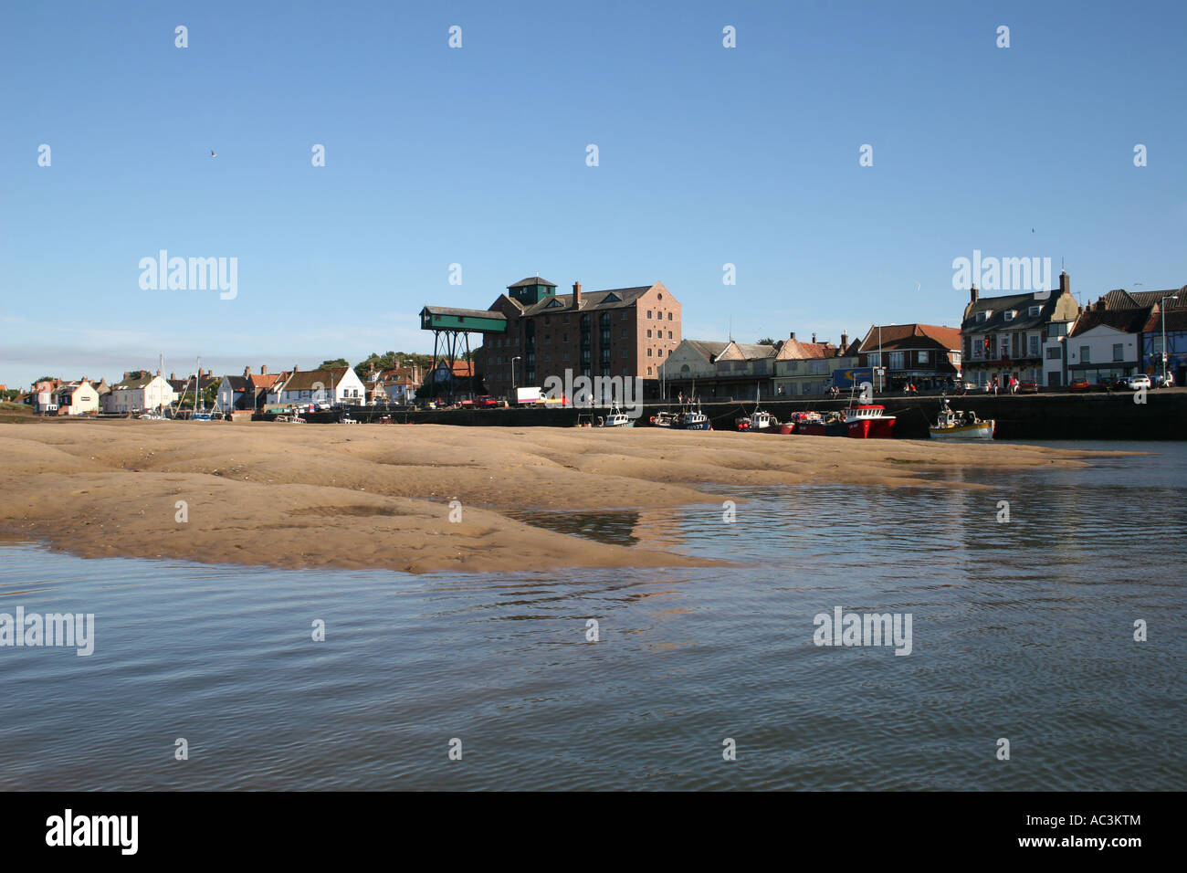 Town From the Harbour. Wells-next-the-Sea, Norfolk Stock Photo - Alamy