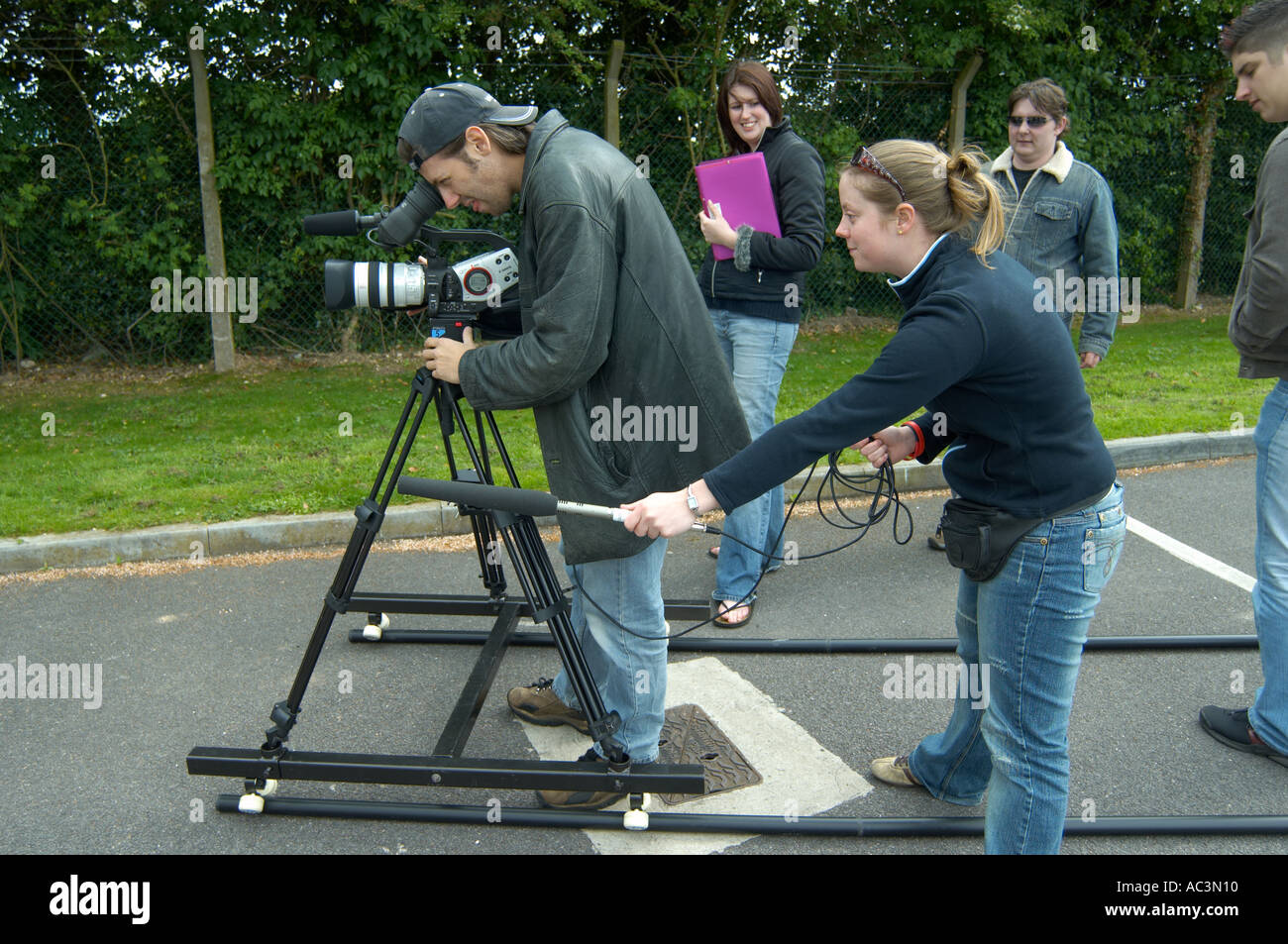 Film crew hi-res stock photography and images - Alamy