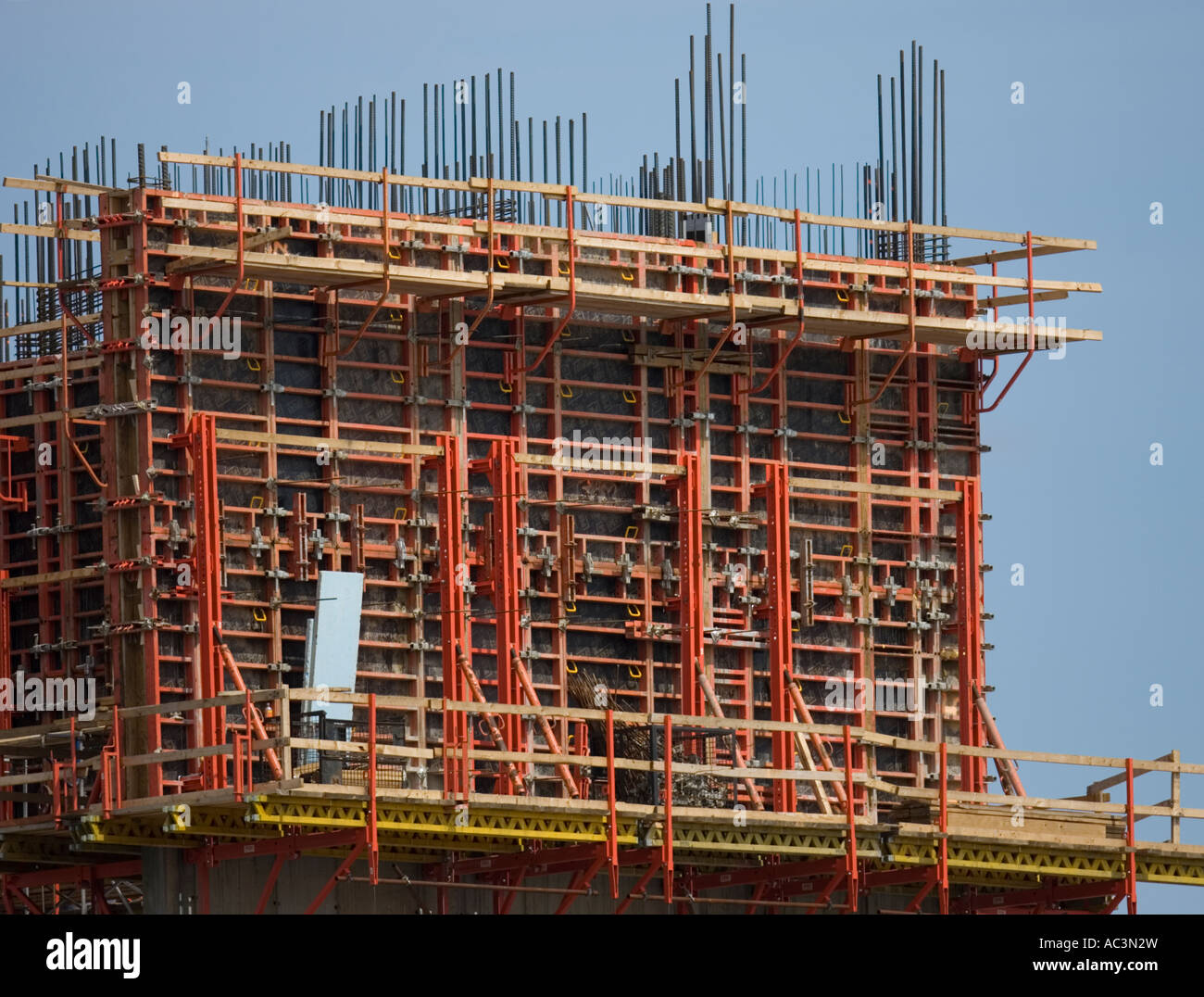 Steel frame construction reinforced concrete hi-res stock photography ...