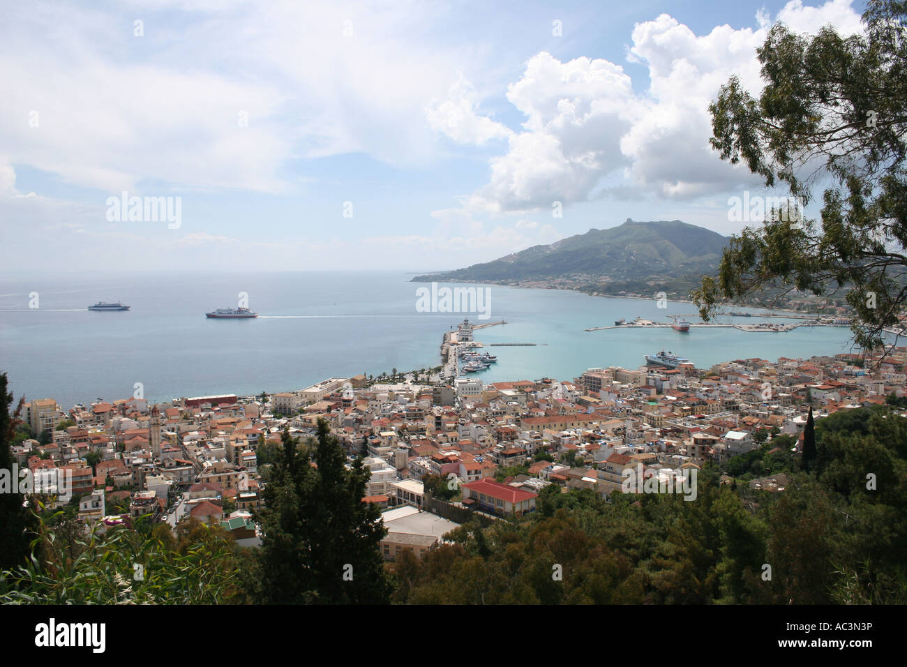 Zante cruise ships hi-res stock photography and images - Alamy