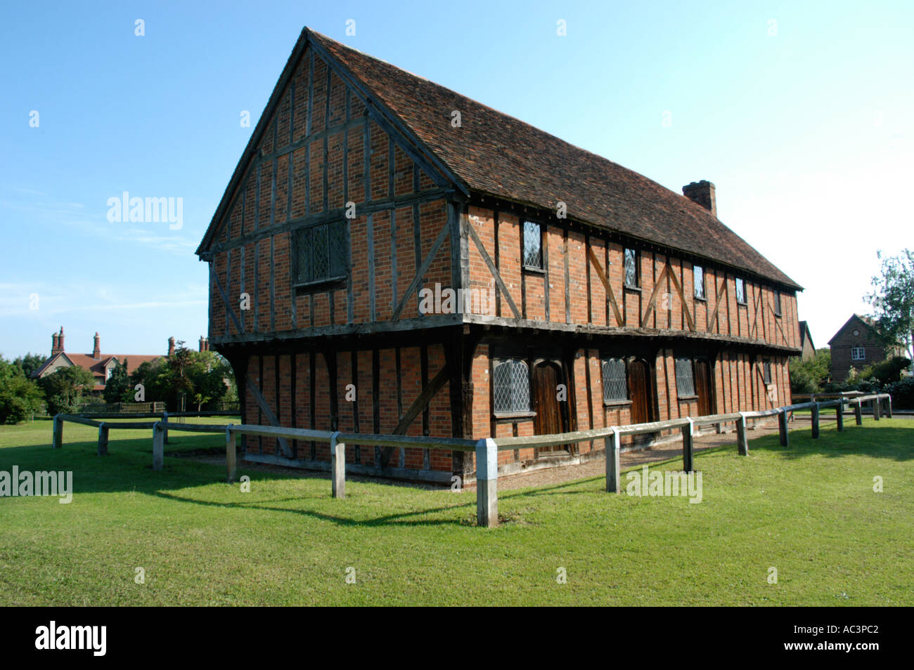 john bunyan elstow moot house said to be his birthplace uk Stock Photo ...