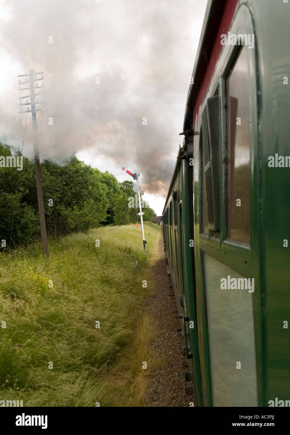Side view moving steam train hi-res stock photography and images - Alamy