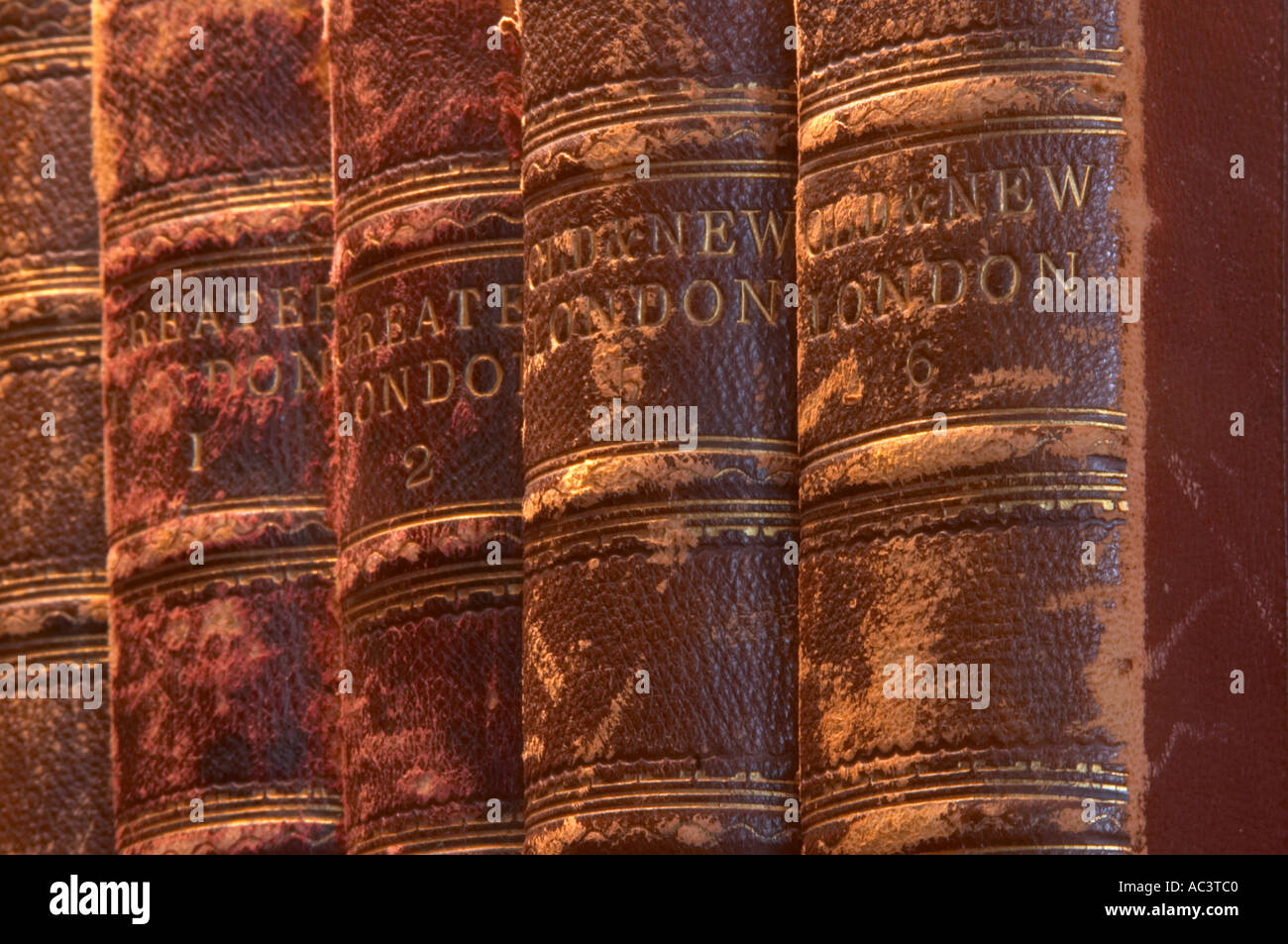 Old fashioned book covers hi-res stock photography and images - Alamy