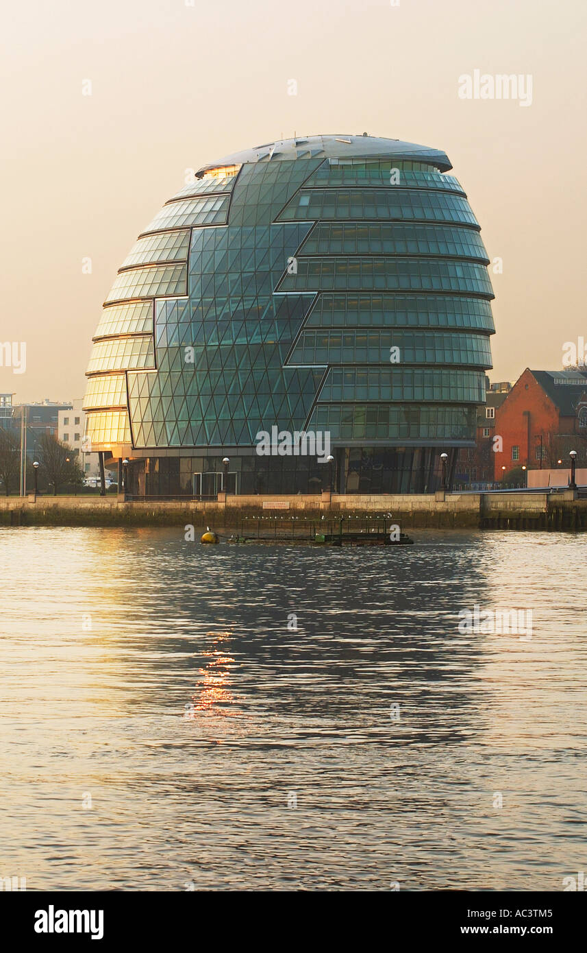 Greater london authority new building hi-res stock photography and ...