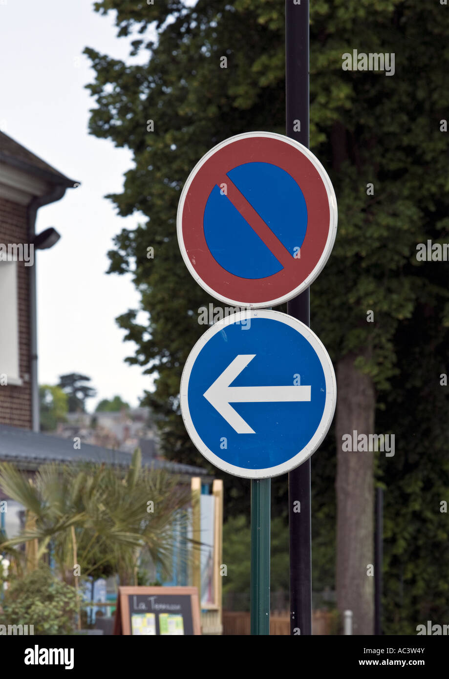 Circular no waiting sign and one way sign, french road signs in france ...