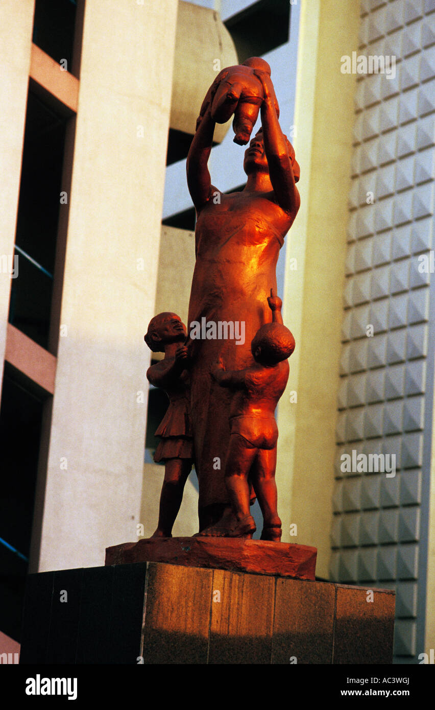 Gpo statue hi-res stock photography and images - Alamy