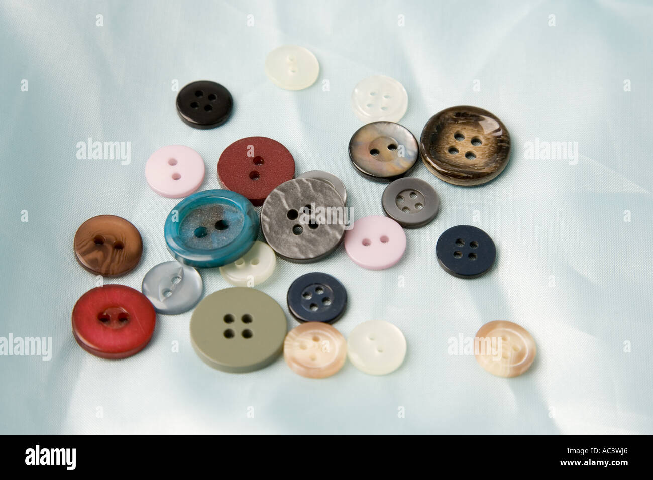 Satin buttons hi-res stock photography and images - Alamy