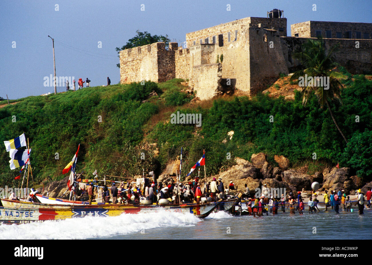 Ghana castle hi-res stock photography and images - Alamy