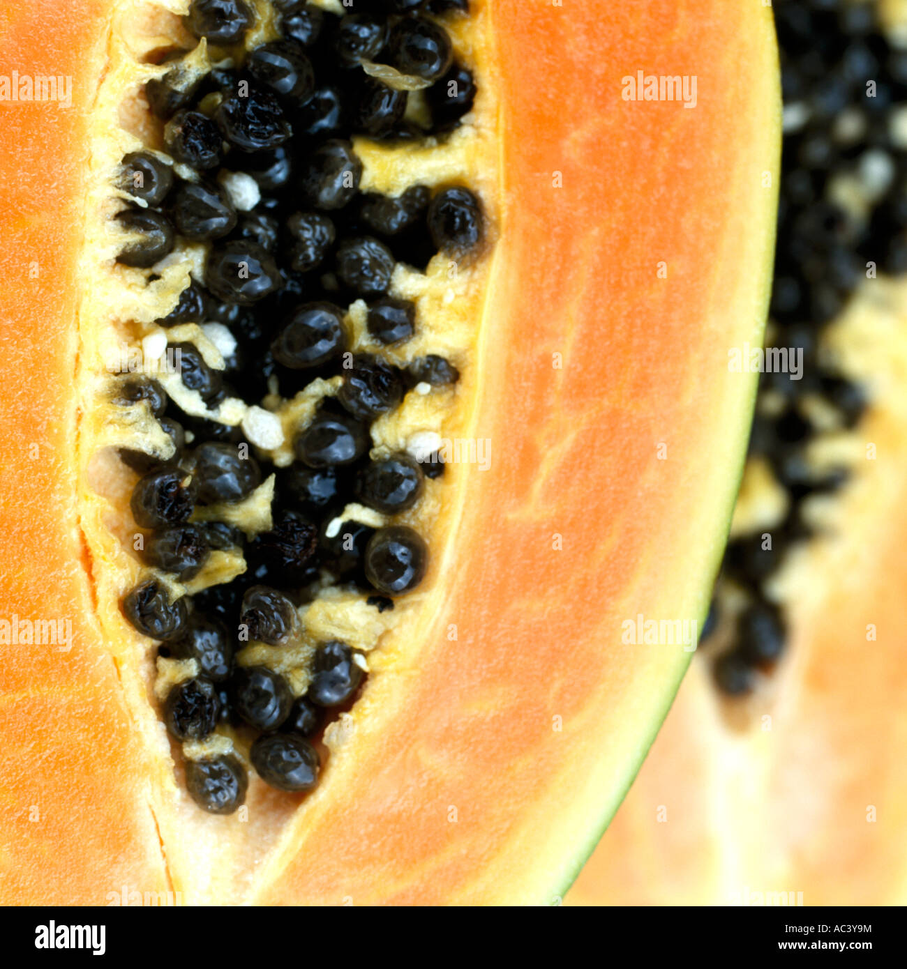 Fruit half halved papayas hi-res stock photography and images - Alamy