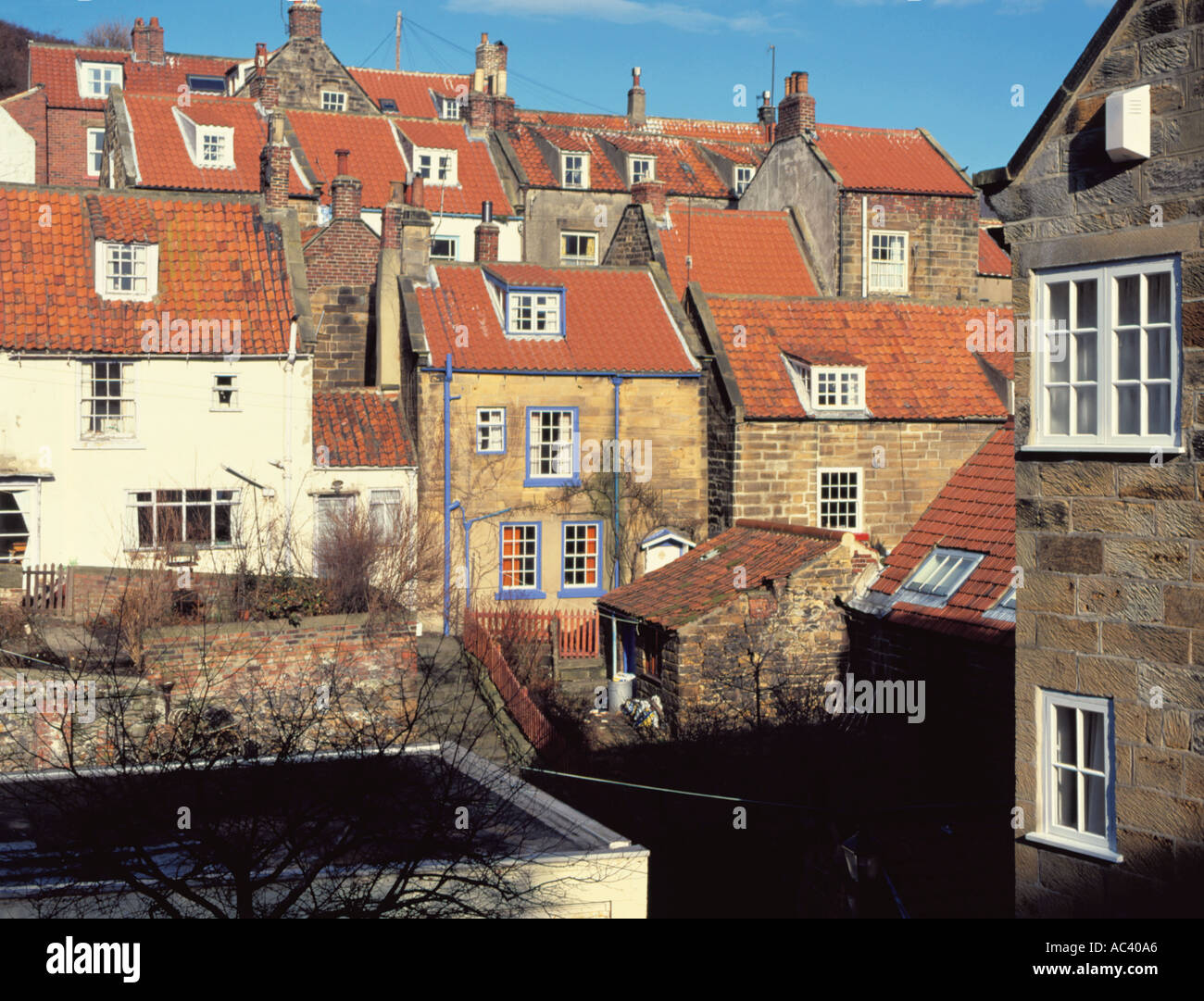 Red sandstone cottages hi-res stock photography and images - Alamy