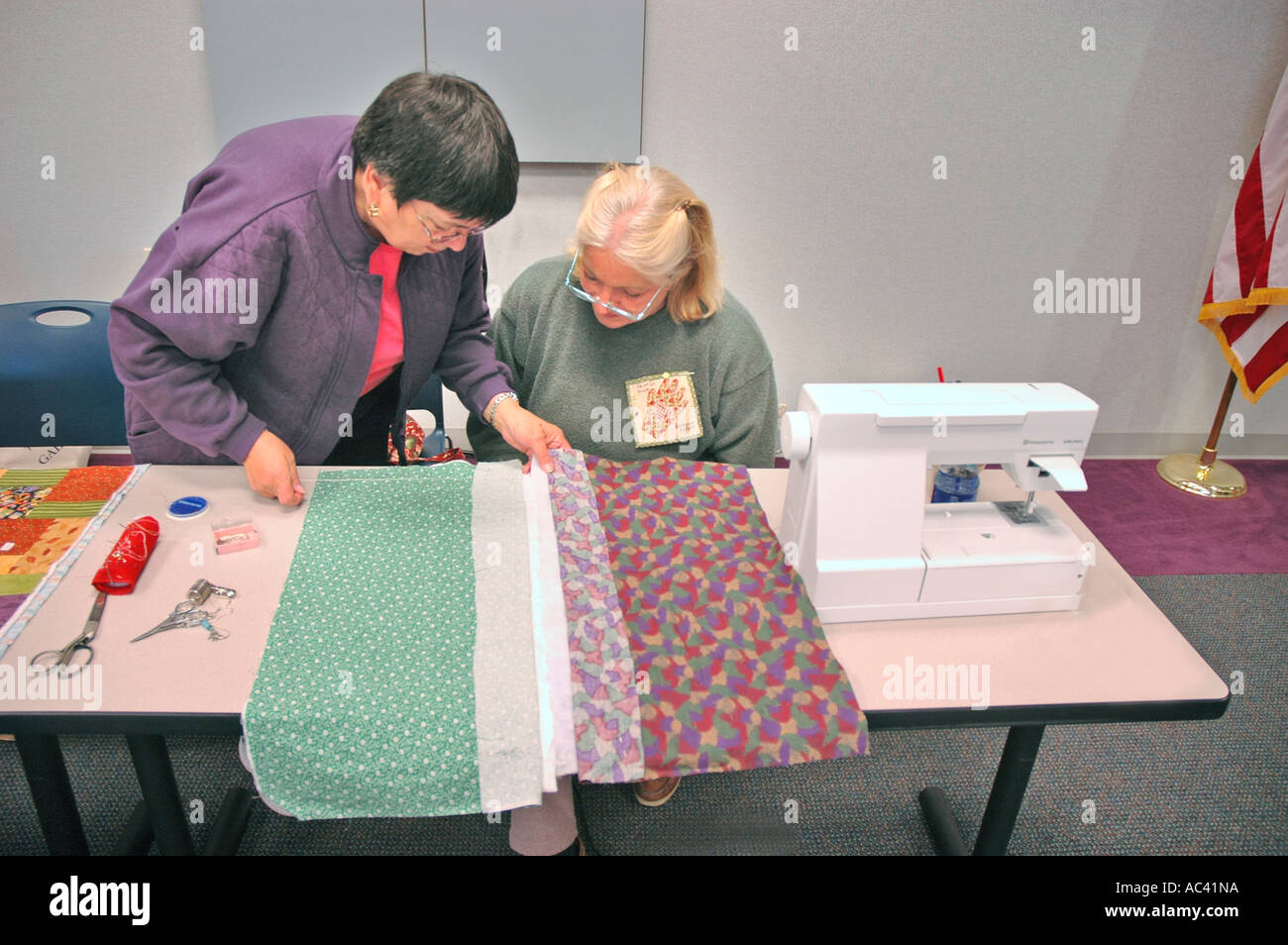 Happy quilts hi-res stock photography and images - Alamy