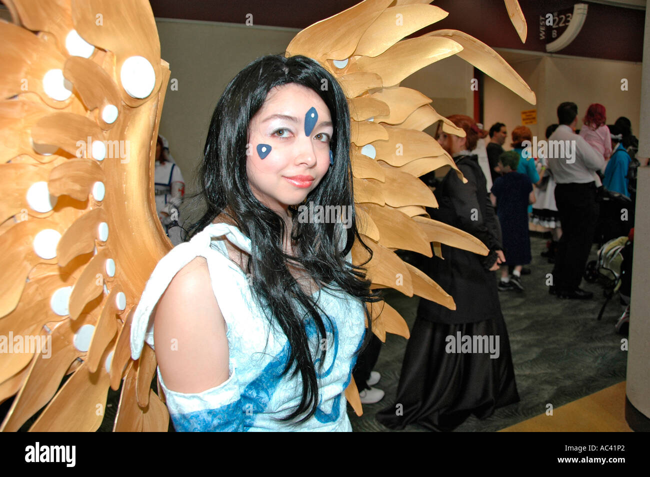 Young People at MegaCon dressing and acting like characters they admire ...