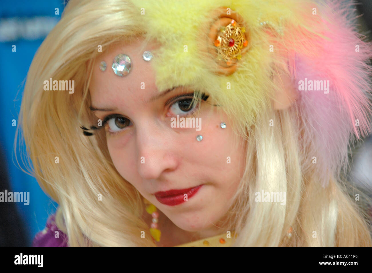 Young People at MegaCon dressing and acting like characters they admire ...