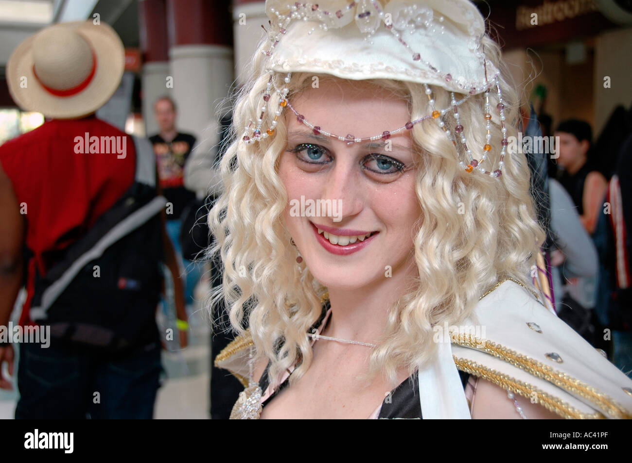 Young People at MegaCon dressing and acting like characters they admire ...