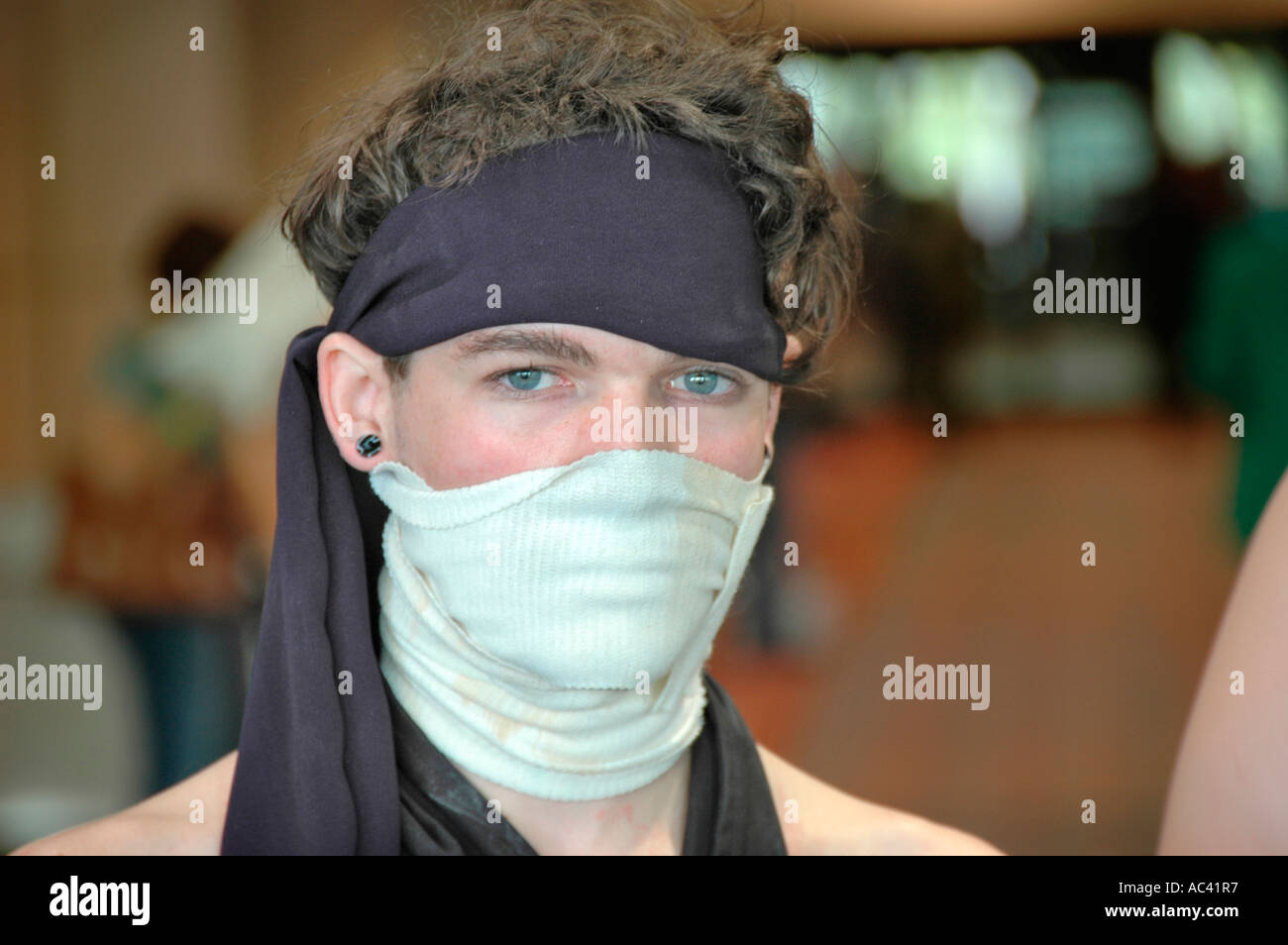 Young People at MegaCon dressing and acting like characters they admire ...