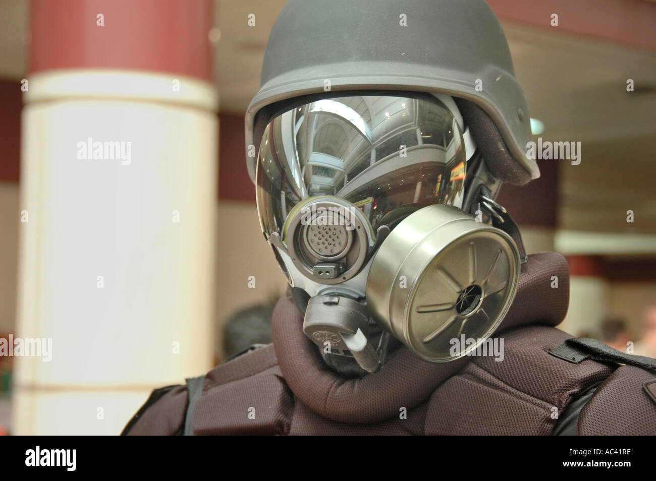 Young People at MegaCon dressing and acting like characters they admire ...