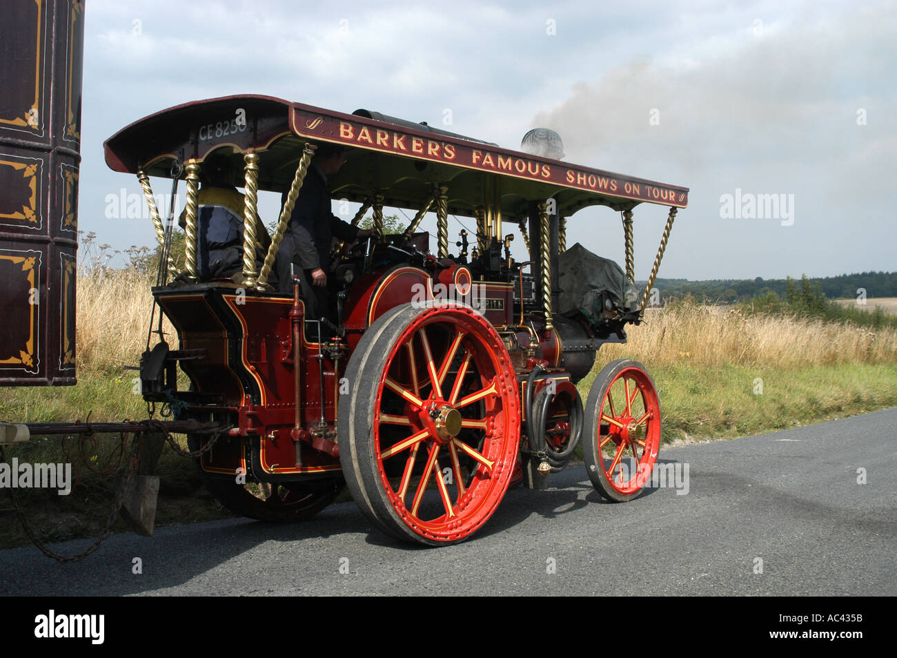 Vintage steam engine and trailer on Wiltshire country road Stock Photo ...