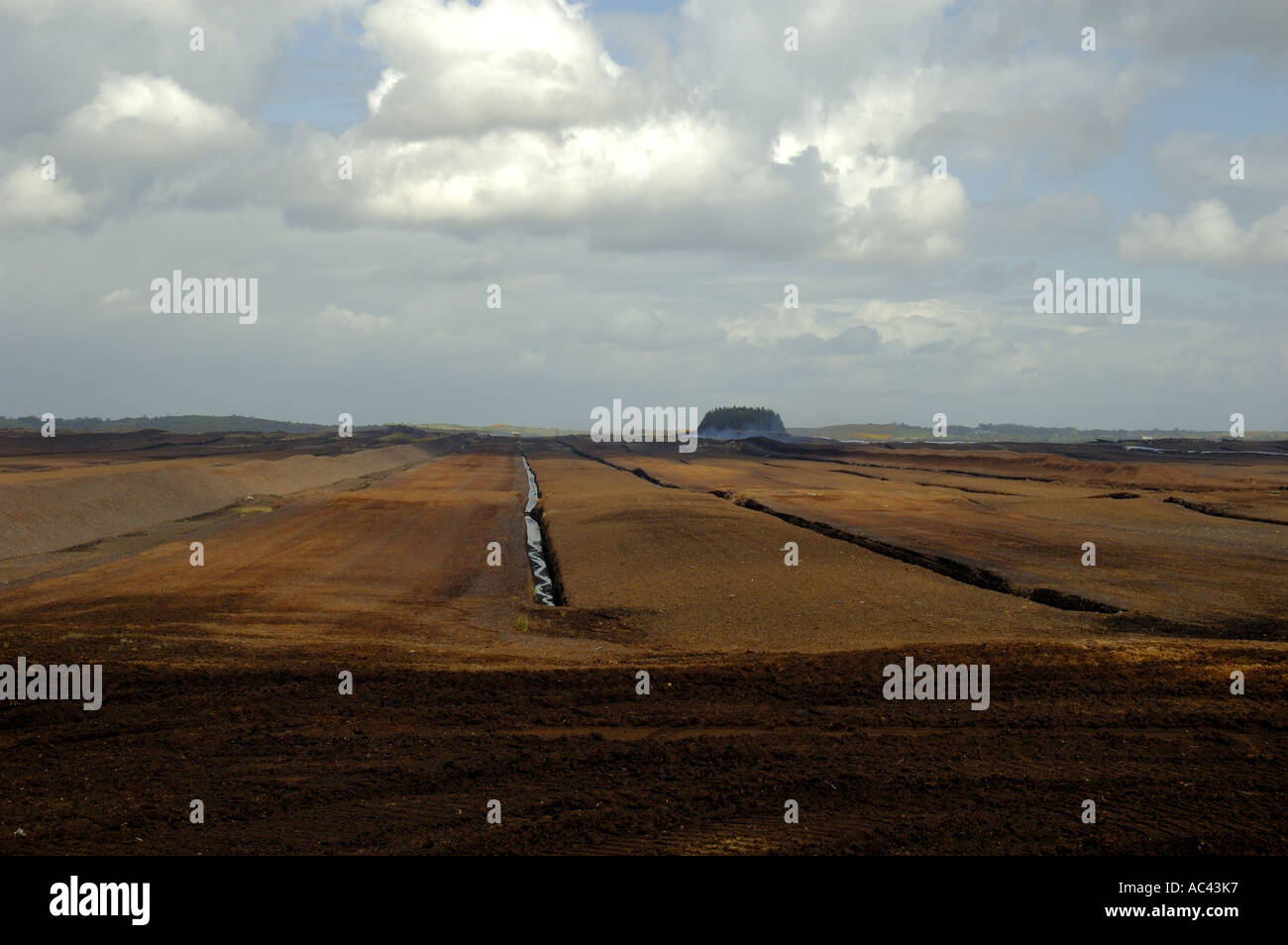 Industrial harvesting of peat at Blackwater Bog Co Offaly Ireland Stock ...