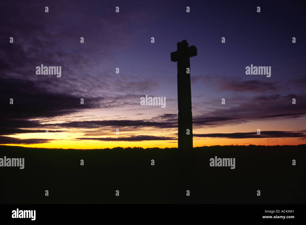 Old ralph cross hi-res stock photography and images - Alamy