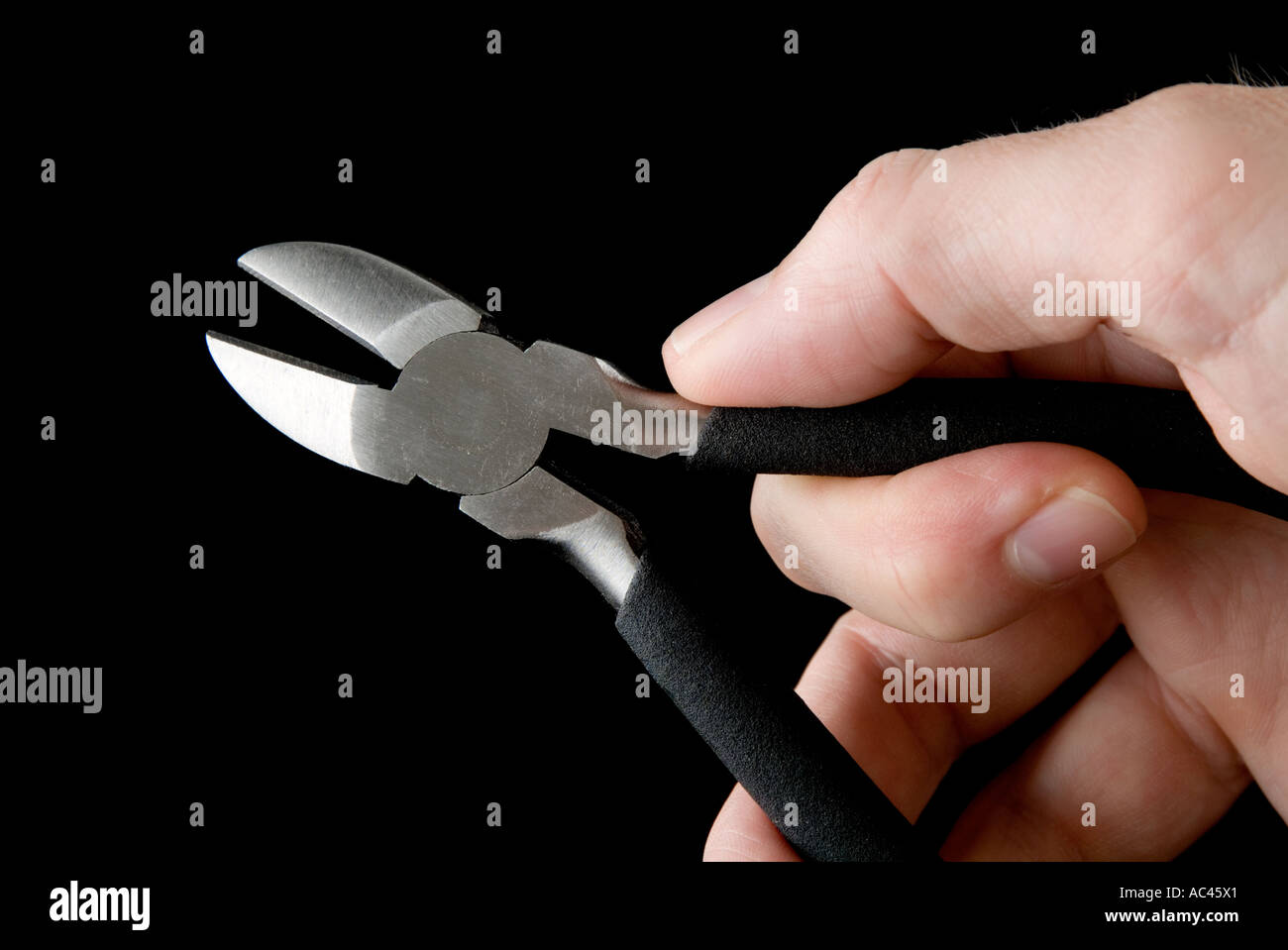 Wire snippers hi-res stock photography and images - Alamy