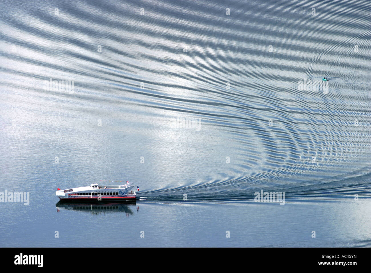 Interference pattern wave hi-res stock photography and images - Alamy