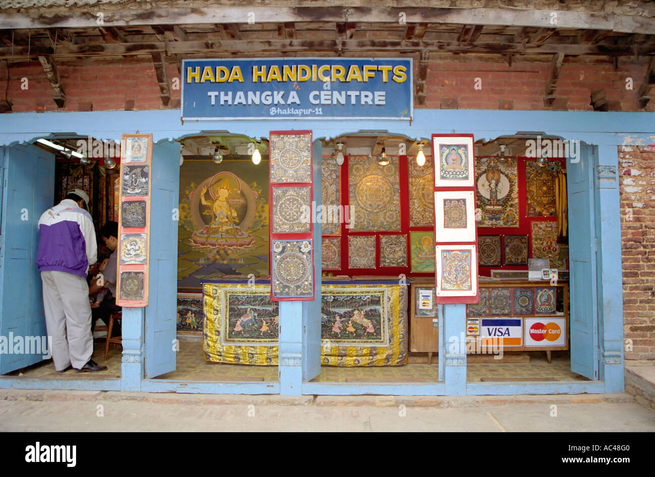 Kathmandu nepal street shop painting hi-res stock photography and ...