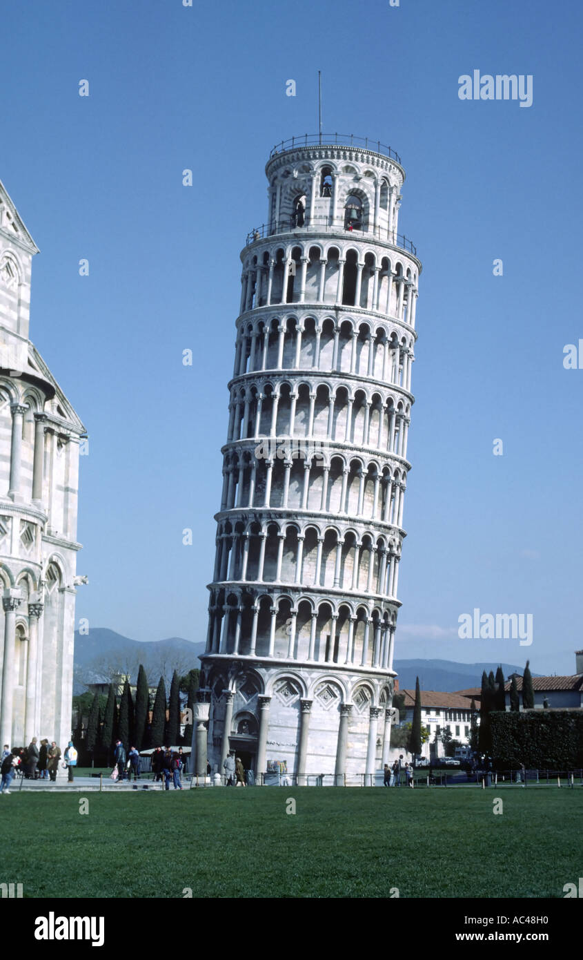 Slanted cake hi-res stock photography and images - Alamy