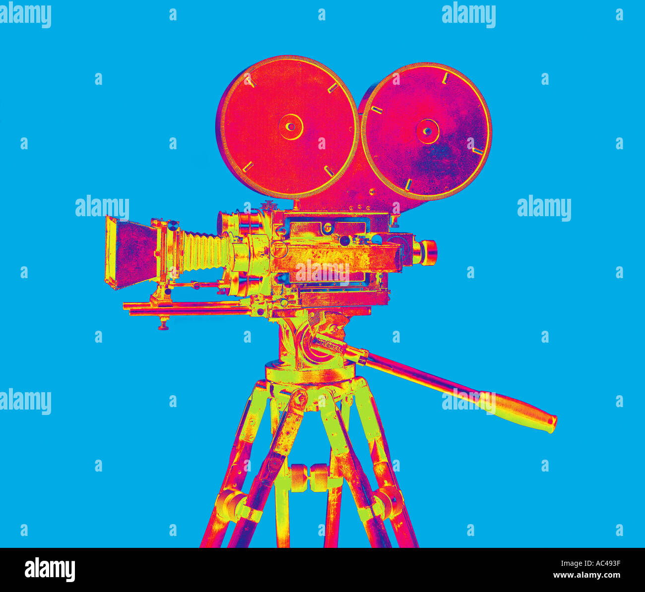 Camera tripod 1930s hi-res stock photography and images - Alamy