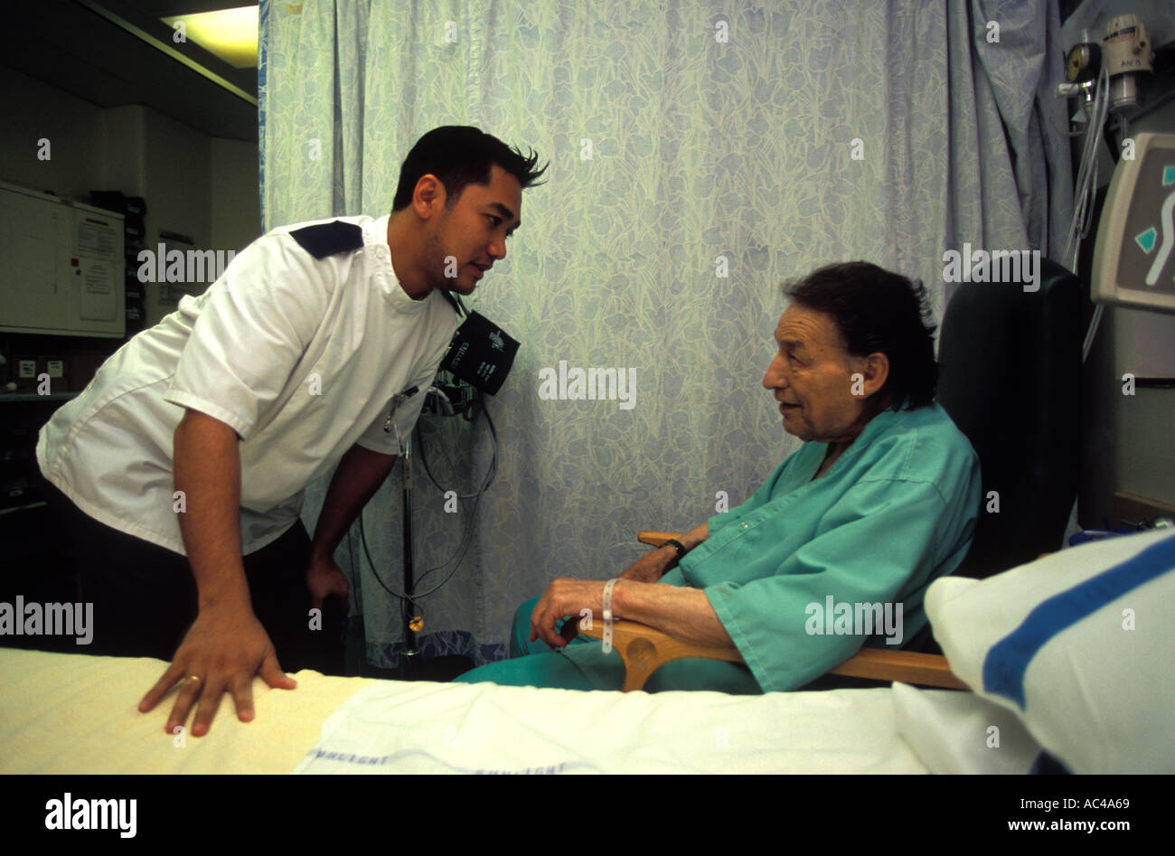 Nurse london hospital uniform hi-res stock photography and images - Alamy