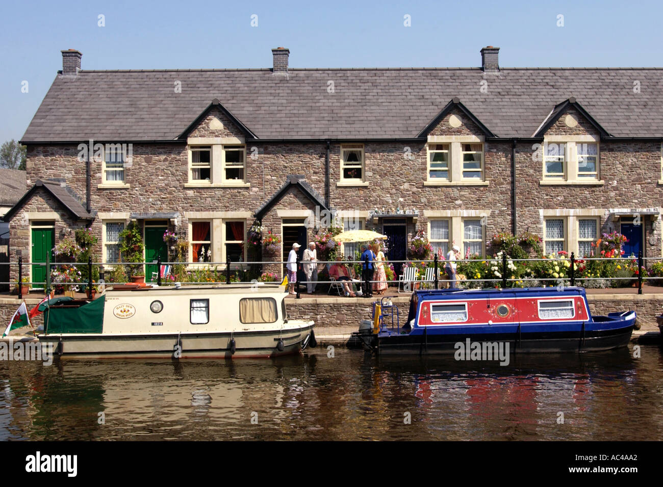 Canal boats at the canal basin at brecon hi-res stock photography and ...