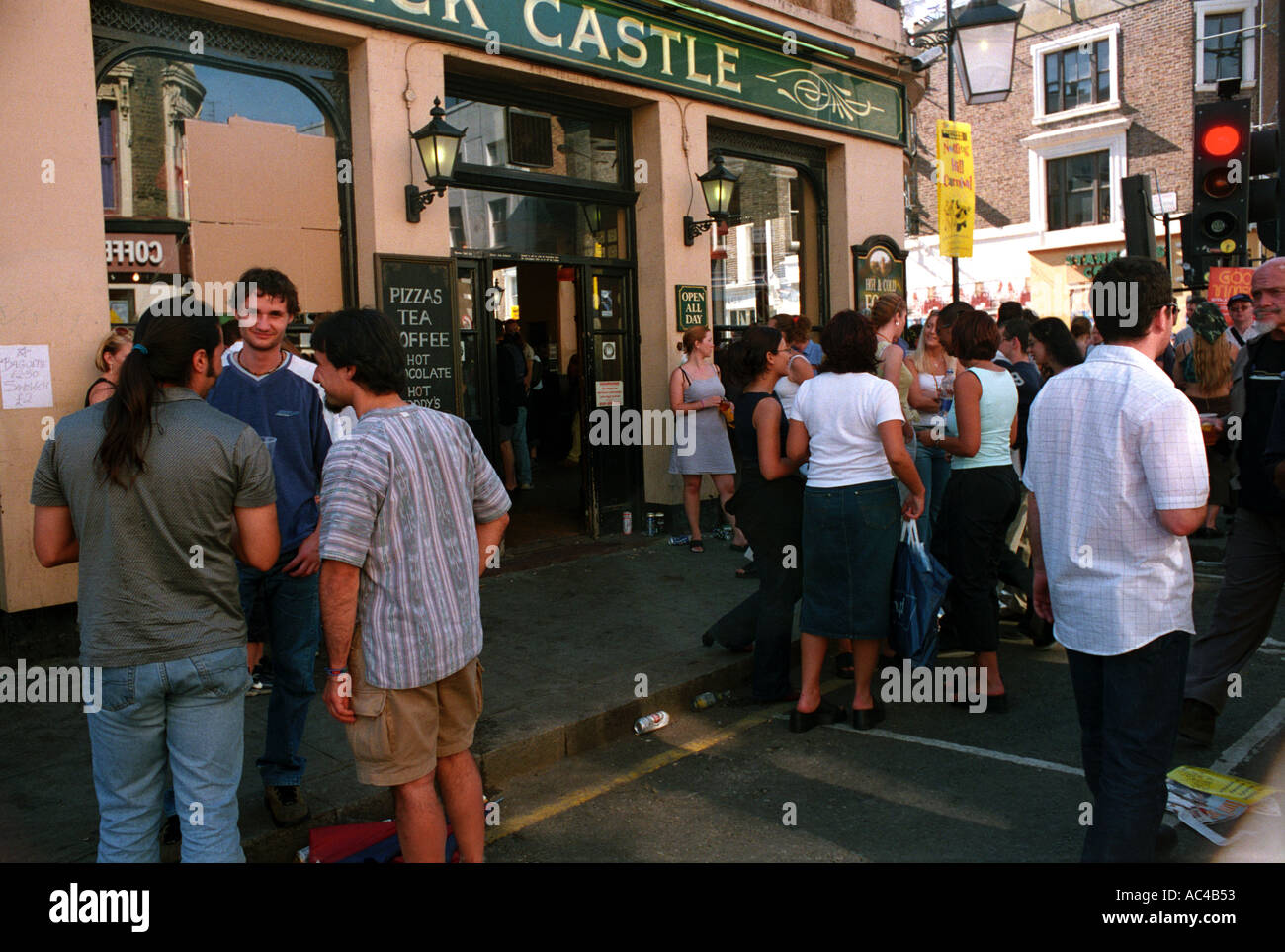 Women outside socialising hi-res stock photography and images - Alamy