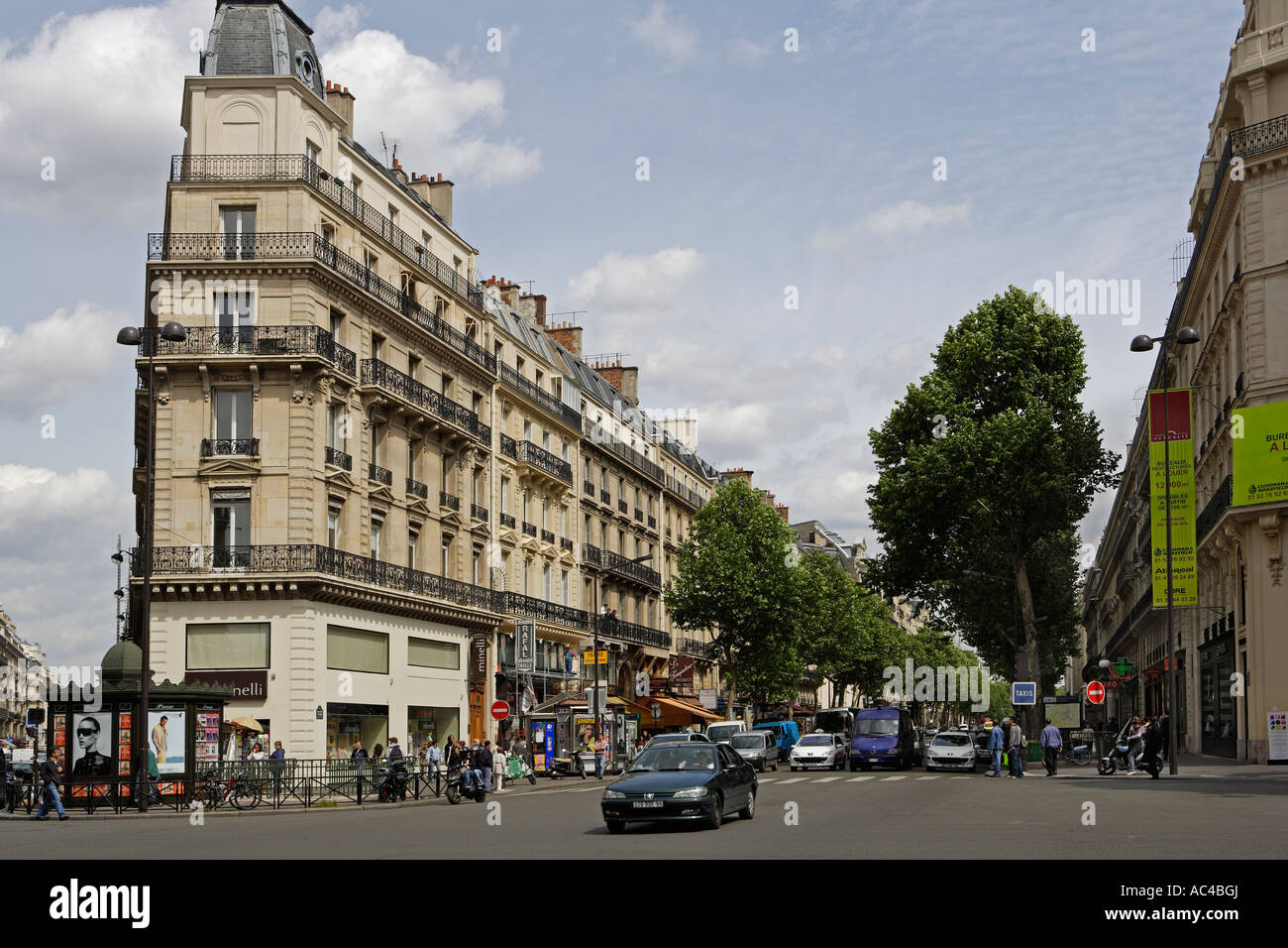 boulevard Haussmann, Paris Stock Photo - Alamy