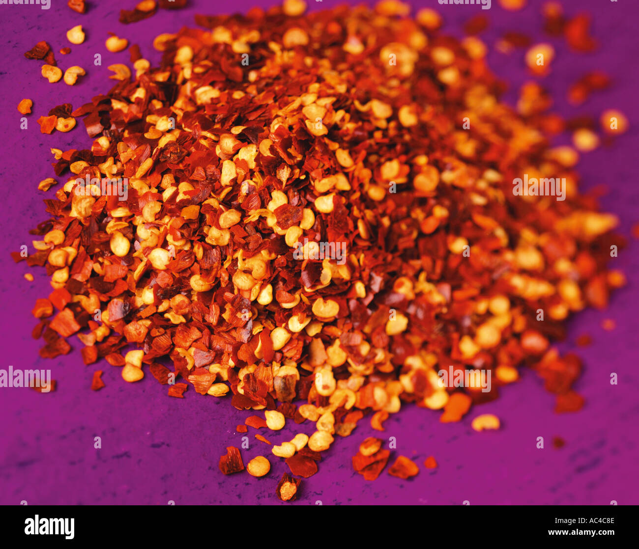 CRUSHED RED CHILLI Stock Photo - Alamy