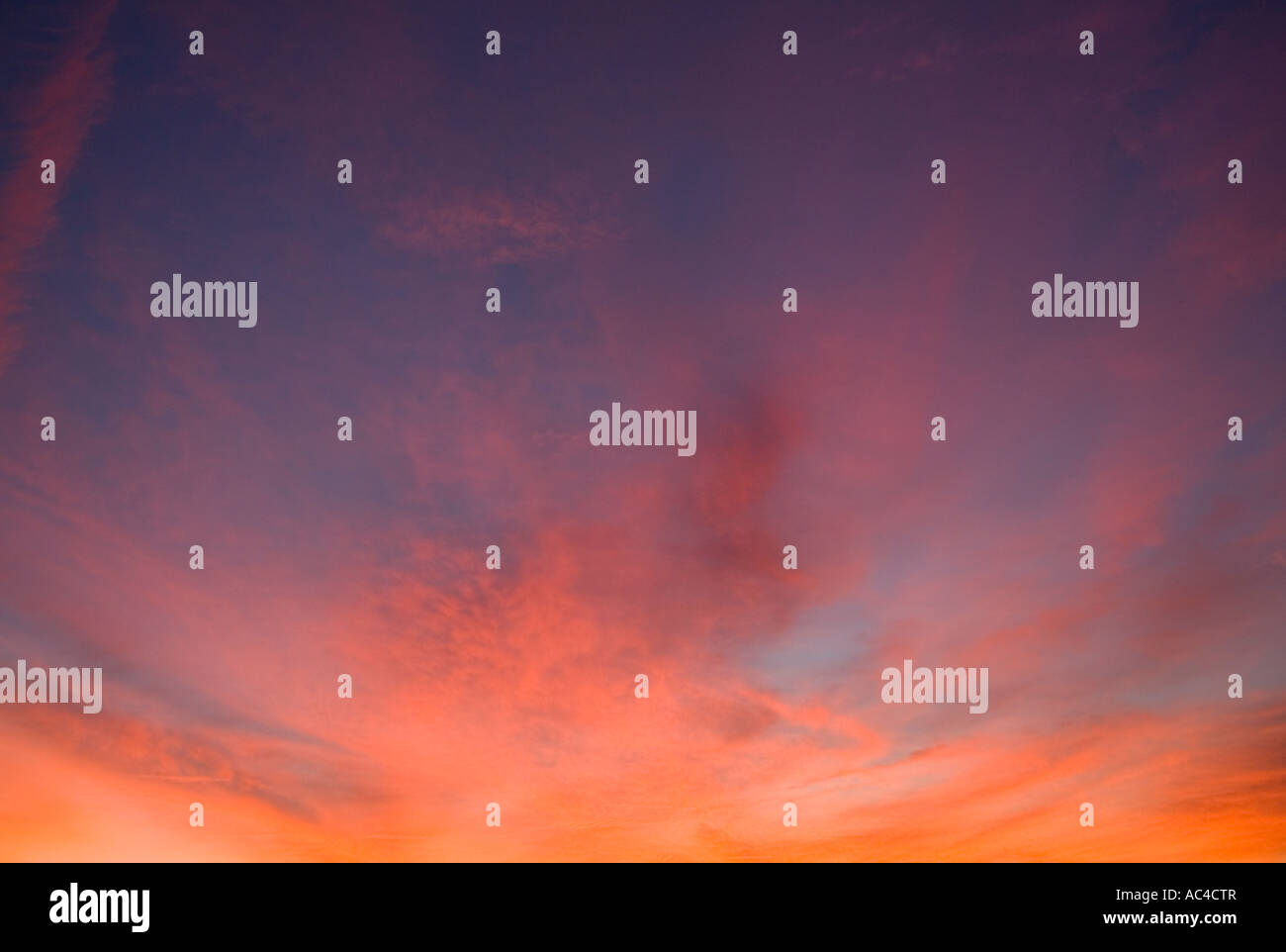 The golden glow of an evening sky Stock Photo - Alamy