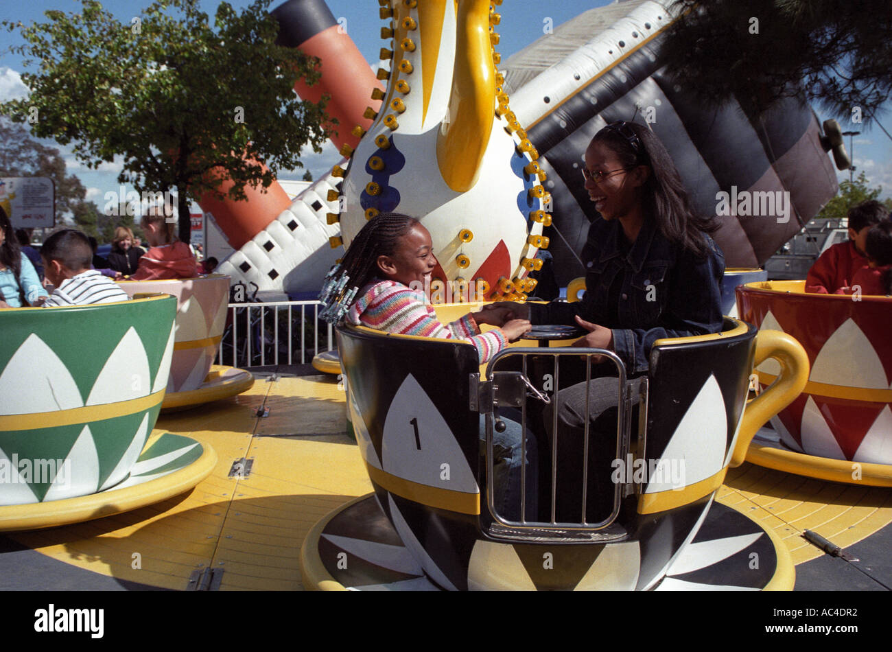 Teacup ride hi-res stock photography and images - Alamy