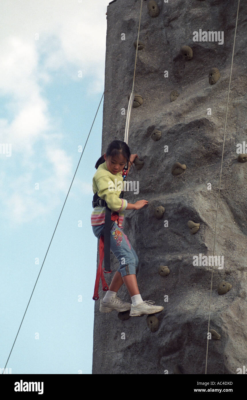 Asian female rock climber hi-res stock photography and images - Alamy