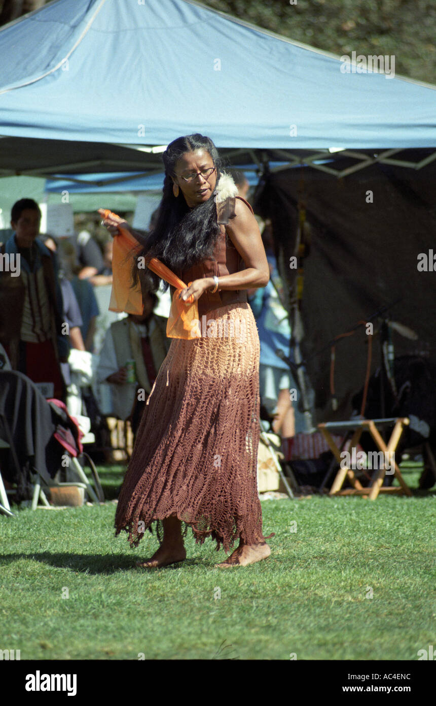 Pomo indian hi-res stock photography and images - Alamy